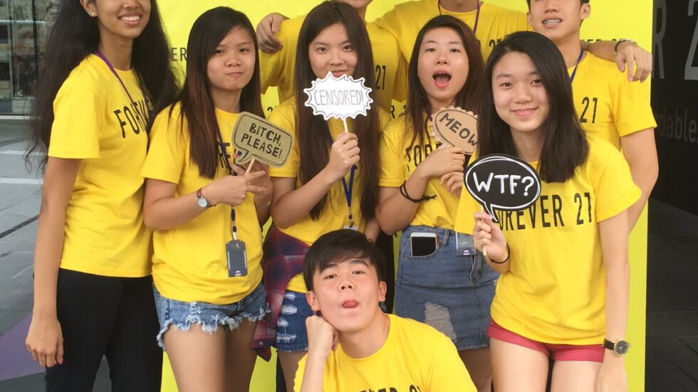 6 Benefits Of Customising A Corporate Company Uniform - TJG Print